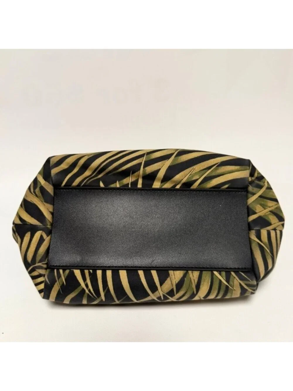 Fossil | Bags | Vintage Fossil Fan Palm Print Hand Shoulder Bag Black ...